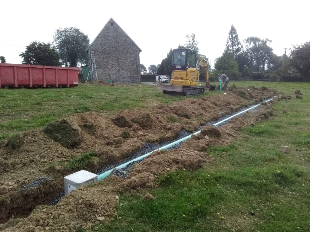 AQUAsoluces : Spécialiste Assainissement Non Collectif, Eau de pluie, Forage et Environnement